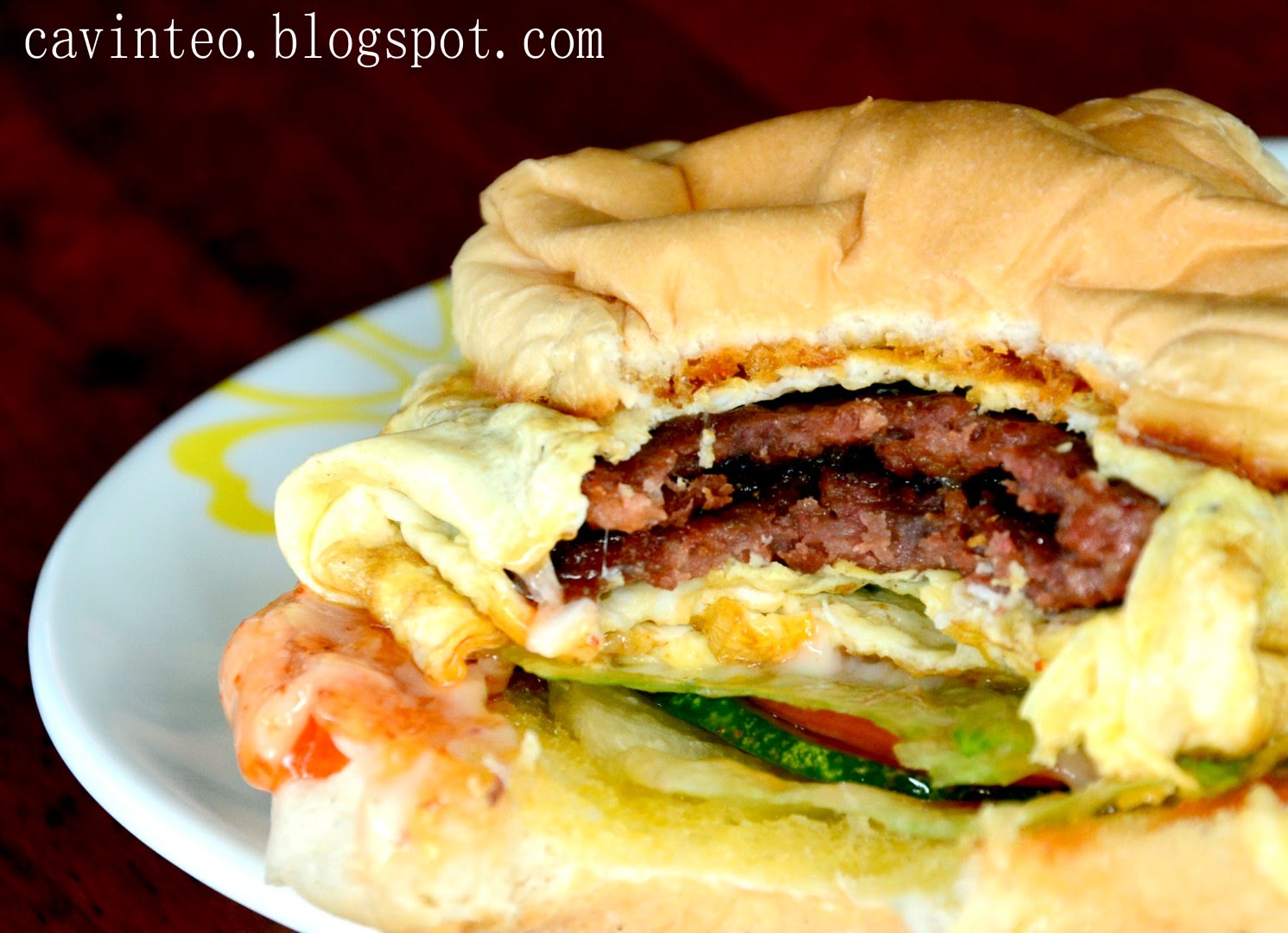 Entree Kibbles: The Ramly Burger in Tioman Island - Paya Cafe Corner ...